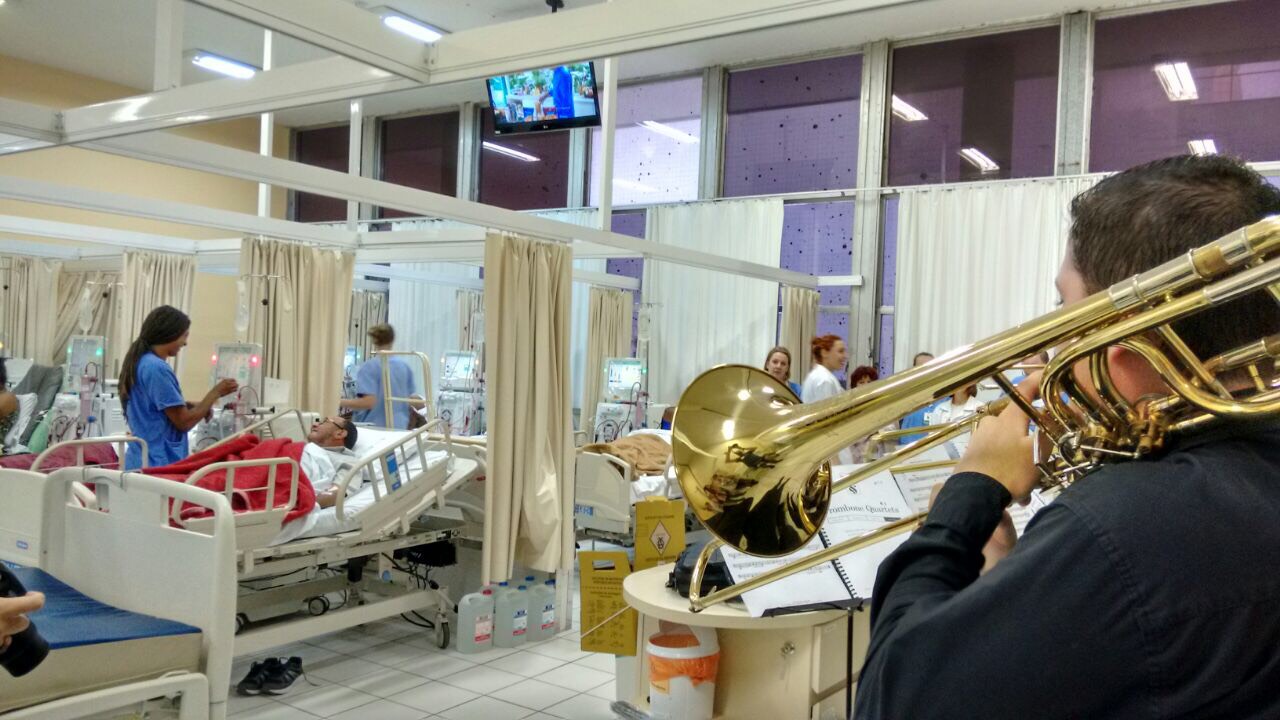 Ospa traz música aos pacientes do HCPA - Portal Hospital de Clínicas de ...